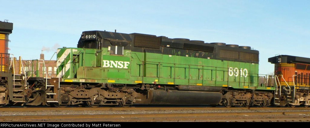 BNSF 6910
